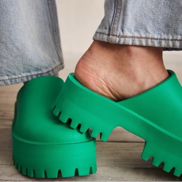 Jeffrey Campbell | Shoes | Nwt Free People Bae Platform Mules | Poshmark
